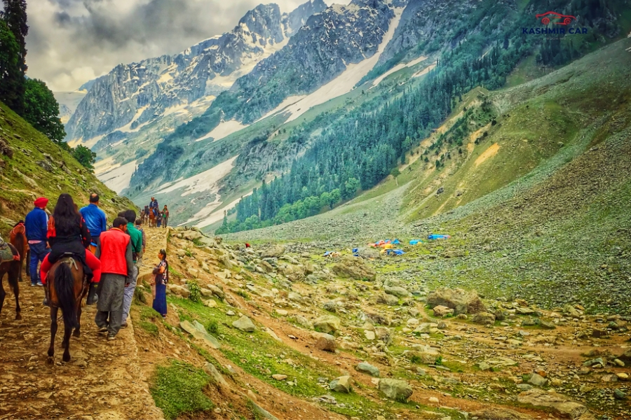 Gulmarg | Best Time To Visit | Things To Do